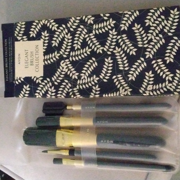 Avon | Makeup | Vintage Avon Elegant Brush Collection Pouch Beauty ...